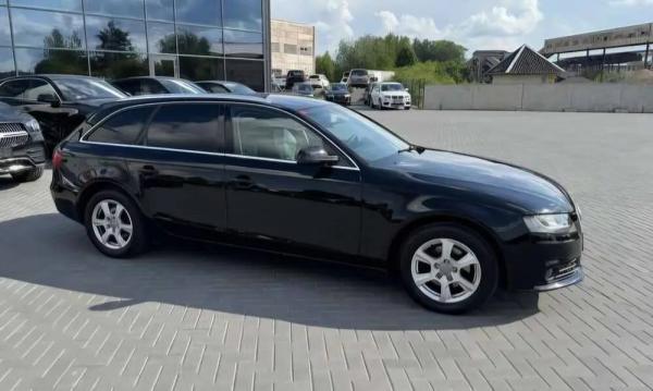 Black Audi A4 2010 in Telschi, with an engine capacity of 2.00 L and mileage of 244 thousand km for 5290 €, photo 4 on AUTOMOTO.COM.LV