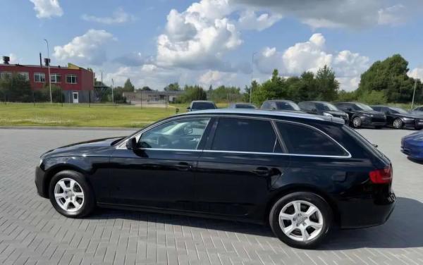 Black Audi A4 2010 in Telschi, with an engine capacity of 2.00 L and mileage of 244 thousand km for 5290 €, photo 9 on AUTOMOTO.COM.LV