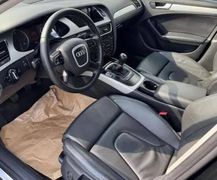 Melns Audi A4 2010 Telšiai, ar dzinēja tilpumu 2.00 L un nobraukumu 244 tūkst. km par 5290 €, foto 13 vietnē AUTOMOTO.COM.LV