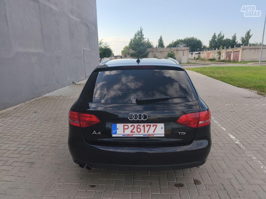 Black Audi A4 2010 in Jurbarkas, with an engine capacity of 2.00 L and mileage of 272 thousand km for 4500 €, photo 8 on AUTOMOTO.COM.LV