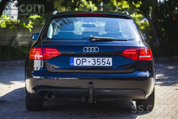 Melns Audi A4 2010 Rīga, ar dzinēja tilpumu 1.80 L un nobraukumu 198 tūkst. km par 5450 €, foto 4 vietnē AUTOMOTO.COM.LV