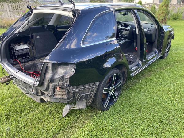 Melns Audi A4 2010 Viļņa, ar dzinēja tilpumu 2.00 L un nobraukumu 250 tūkst. km par 1100 €, foto 3 vietnē AUTOMOTO.COM.LV
