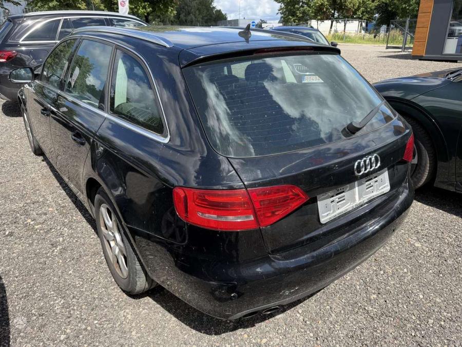 Melns Audi A4 2010 Kauņa, ar dzinēja tilpumu 2.00 L un nobraukumu 275 tūkst. km par 3750 €, foto 5 vietnē AUTOMOTO.COM.LV