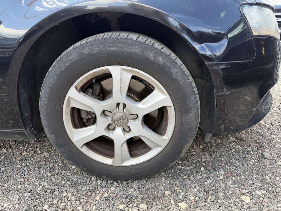 Melns Audi A4 2010 Kauņa, ar dzinēja tilpumu 2.00 L un nobraukumu 275 tūkst. km par 3750 €, foto 7 vietnē AUTOMOTO.COM.LV