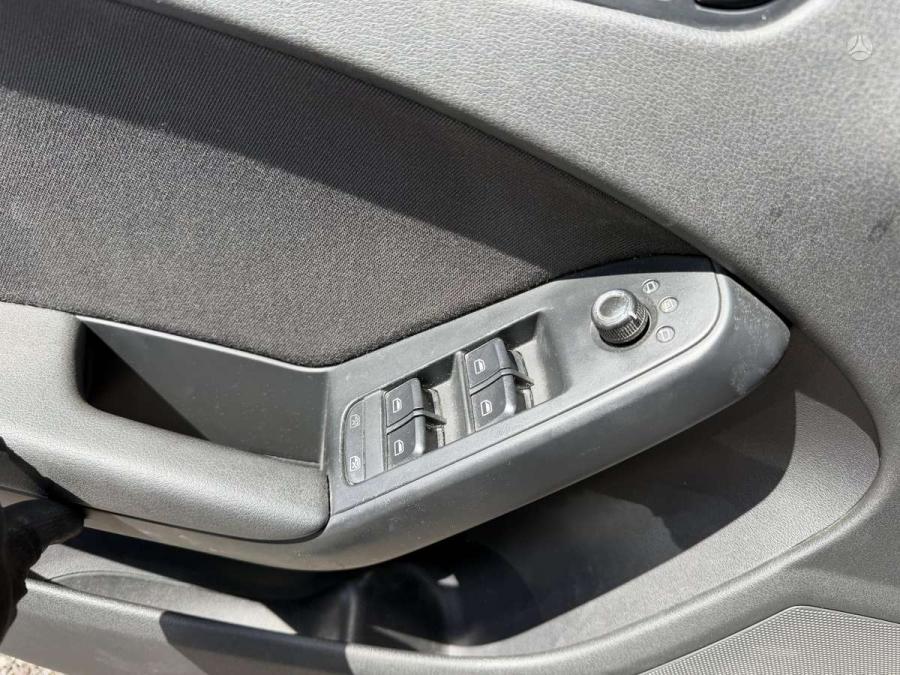 Melns Audi A4 2010 Kauņa, ar dzinēja tilpumu 2.00 L un nobraukumu 275 tūkst. km par 3750 €, foto 15 vietnē AUTOMOTO.COM.LV
