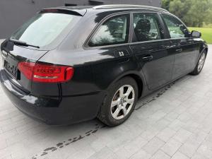 Black Audi A4 2010 in Kazlu Ruda, with an engine capacity of 1.97 L and mileage of 289 thousand km for 4750 €, photo 4 on AUTOMOTO.COM.LV