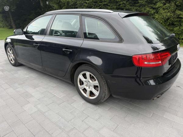 Melns Audi A4 2010 Kazlų Rūda, ar dzinēja tilpumu 1.97 L un nobraukumu 289 tūkst. km par 4750 €, foto 4 vietnē AUTOMOTO.COM.LV
