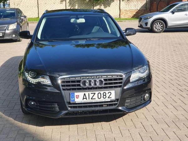 Black Audi A4 2010 in Siauliai, with an engine capacity of 2.00 L and mileage of 220 thousand km for 6900 €, photo 1 on AUTOMOTO.COM.LV