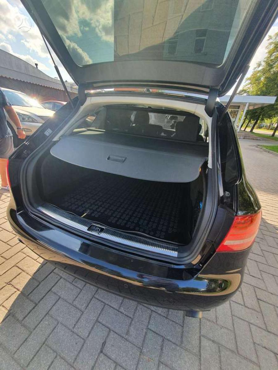 Melns Audi A4 2010 Šauļi, ar dzinēja tilpumu 2.00 L un nobraukumu 220 tūkst. km par 6900 €, foto 13 vietnē AUTOMOTO.COM.LV