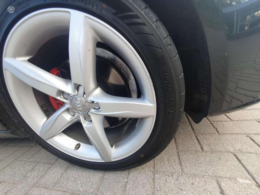 Melns Audi A4 2010 Šauļi, ar dzinēja tilpumu 2.00 L un nobraukumu 220 tūkst. km par 6900 €, foto 18 vietnē AUTOMOTO.COM.LV