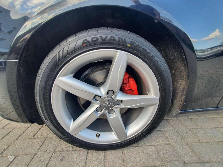 Melns Audi A4 2010 Šauļi, ar dzinēja tilpumu 2.00 L un nobraukumu 220 tūkst. km par 6900 €, foto 19 vietnē AUTOMOTO.COM.LV