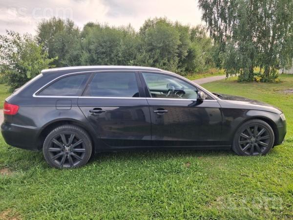 Melns Audi A4 2010 Jelgava, ar dzinēja tilpumu 2.00 L un nobraukumu 334 tūkst. km par 5000 €, foto 1 vietnē AUTOMOTO.COM.LV