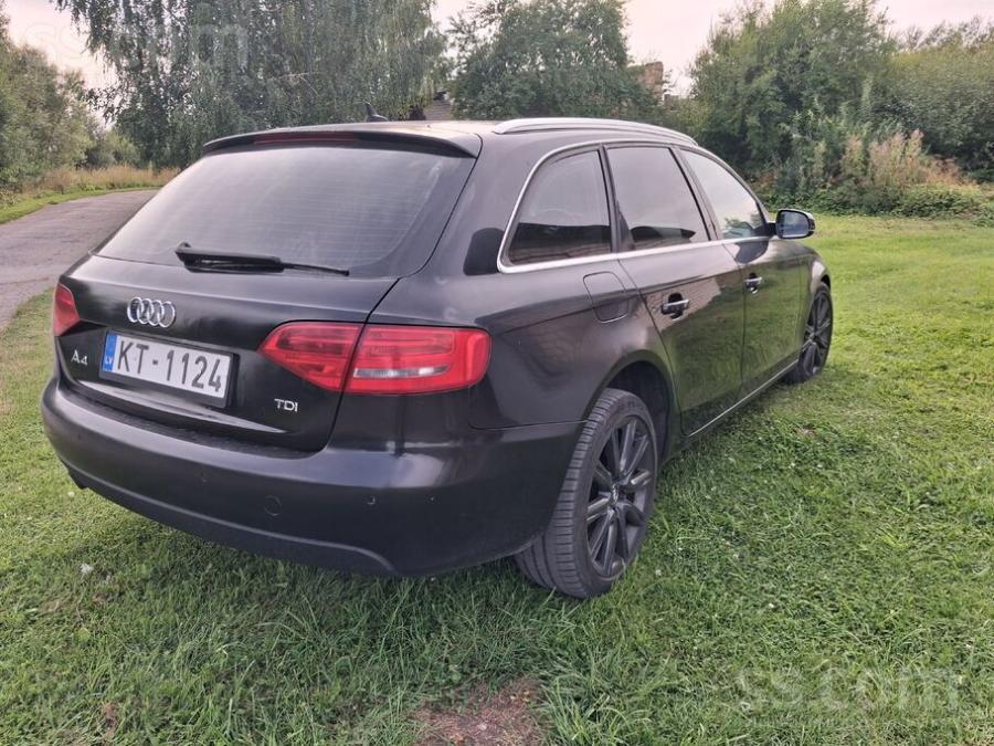 Melns Audi A4 2010 Jelgava, ar dzinēja tilpumu 2.00 L un nobraukumu 334 tūkst. km par 5000 €, foto 7 vietnē AUTOMOTO.COM.LV