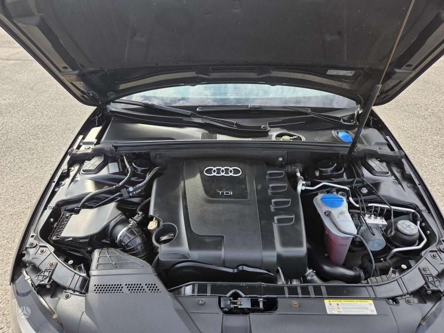Black Audi A4 2010 in Marijampole, with an engine capacity of 1.97 L and mileage of 284 thousand km for 4800 €, photo 25 on AUTOMOTO.COM.LV