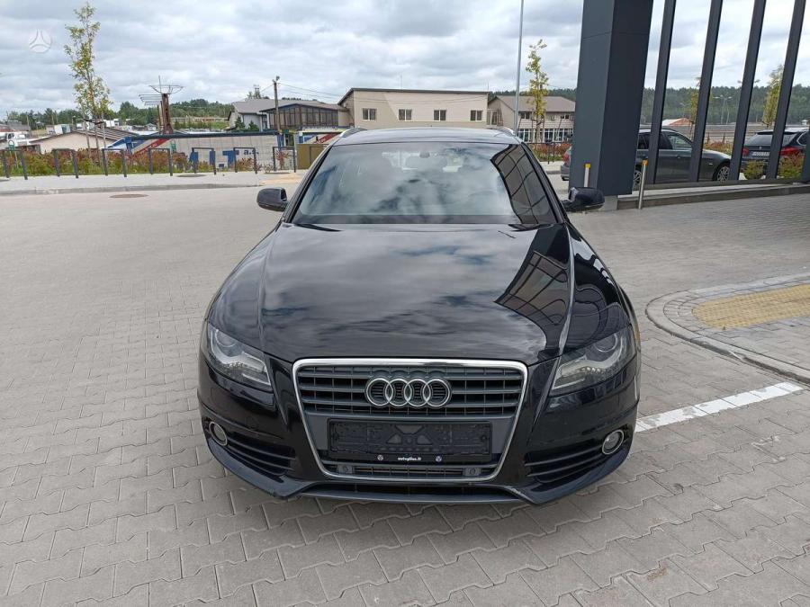 Black Audi A4 2010 in Vilnius, with an engine capacity of 2.70 L and mileage of 259 thousand km for 5799 €, photo 5 on AUTOMOTO.COM.LV