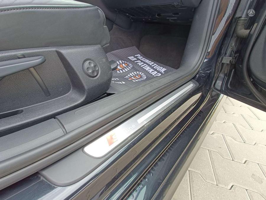 Black Audi A4 2010 in Vilnius, with an engine capacity of 2.70 L and mileage of 259 thousand km for 5799 €, photo 30 on AUTOMOTO.COM.LV