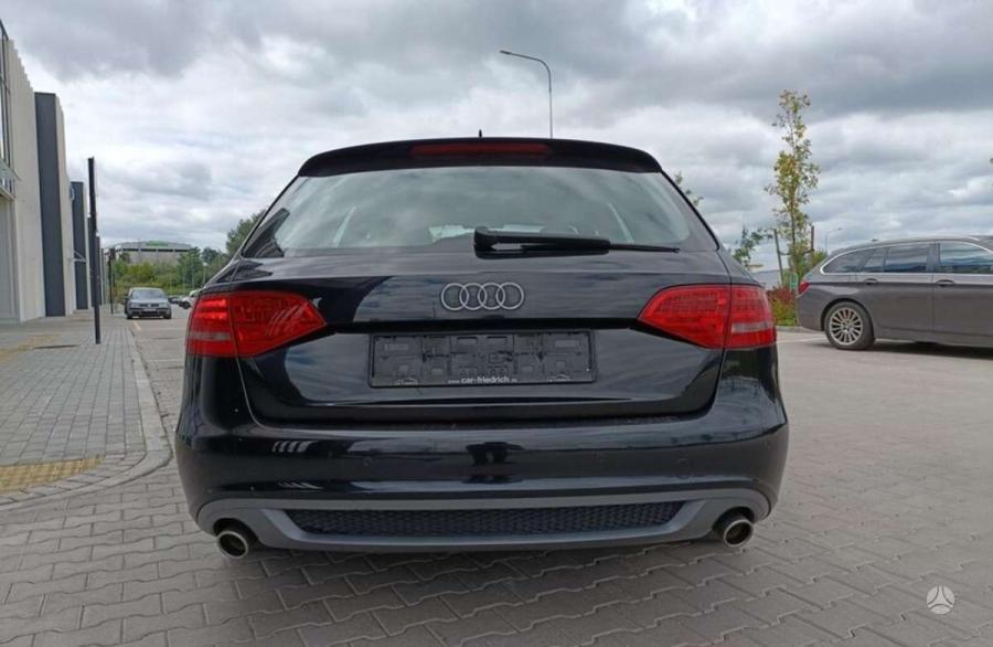 Black Audi A4 2010 in Vilnius, with an engine capacity of 2.70 L and mileage of 257 thousand km for 5599 €, photo 7 on AUTOMOTO.COM.LV