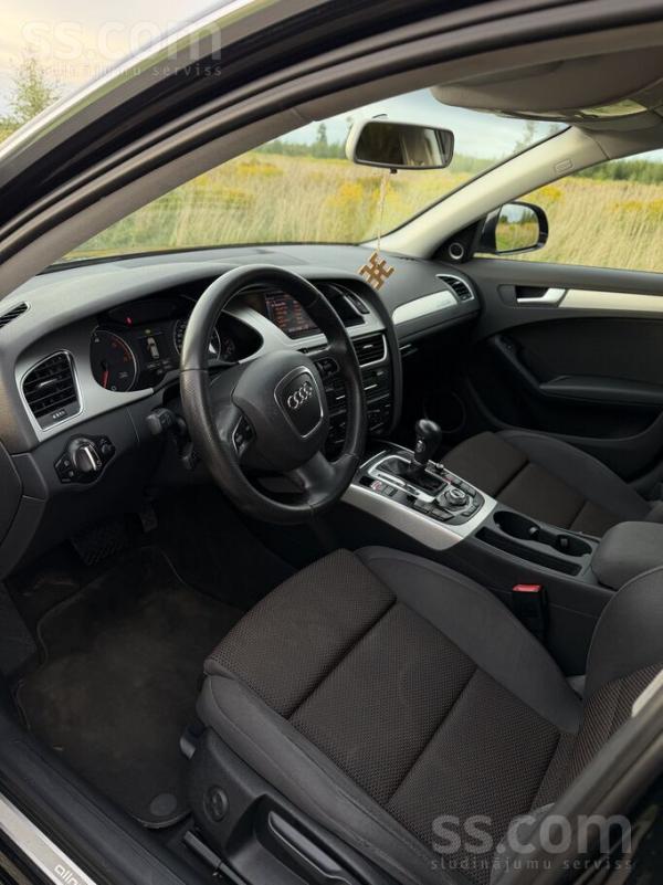 Melns Audi A4 2010 Valmiera, ar dzinēja tilpumu 3.00 L un nobraukumu 320 tūkst. km par 6700 €, foto 4 vietnē AUTOMOTO.COM.LV