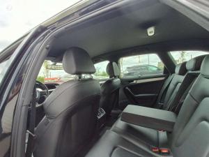 Black Audi A4 2010 in Vilnius, with an engine capacity of 2.70 L and mileage of 259 thousand km for 5499 €, photo 20 on AUTOMOTO.COM.LV