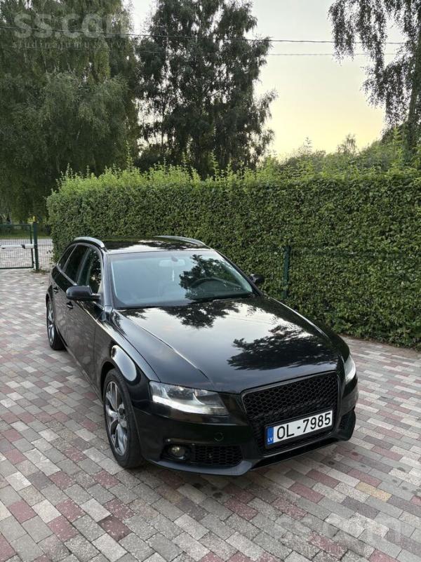 Audi A4 2010 in Tukums on AUTOMOTO.COM.LV Black Audi A4 2010 in Tukums, with an engine capacity of 2.00 L and mileage of 437 thousand km for 4500 €, photo 3 on AUTOMOTO.COM.LV