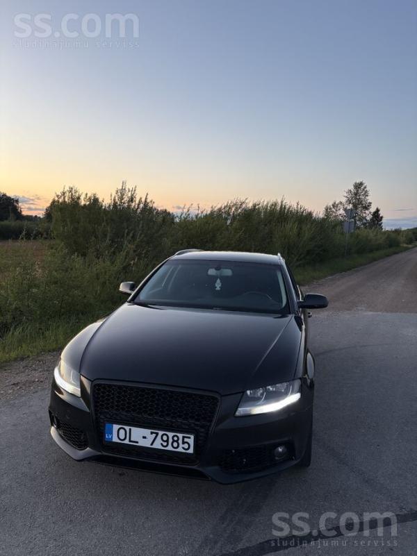 Audi A4 2010 in Tukums on AUTOMOTO.COM.LV Black Audi A4 2010 in Tukums, with an engine capacity of 2.00 L and mileage of 437 thousand km for 4500 €, photo 7 on AUTOMOTO.COM.LV