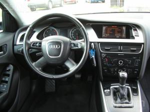 Black Audi A4 2010 in Riga, with an engine capacity of 2.00 L and mileage of 0 thousand km for 6950 €, photo 15 on AUTOMOTO.COM.LV