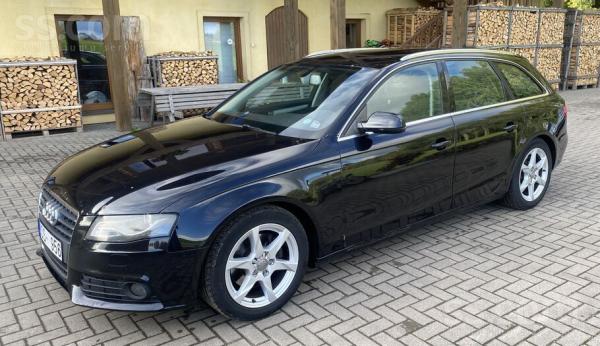 Audi A4 2010 in Cesis on AUTOMOTO.COM.LV Black Audi A4 2010 in Cesis, with an engine capacity of 1.80 L and mileage of 320 thousand km for 4400 €, photo 1 on AUTOMOTO.COM.LV
