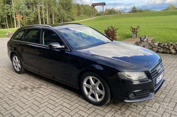 Audi A4 2010 in Cesis on AUTOMOTO.COM.LV Black Audi A4 2010 in Cesis, with an engine capacity of 1.80 L and mileage of 320 thousand km for 4400 €, photo 4 on AUTOMOTO.COM.LV