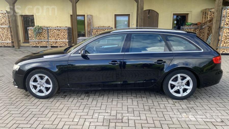 Black Audi A4 2010 in Cesis, with an engine capacity of 1.80 L and mileage of 320 thousand km for 4400 €, photo 9 on AUTOMOTO.COM.LV