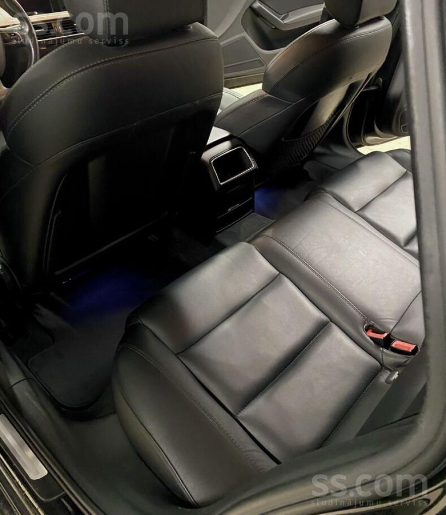 Black Audi A4 2010 in Cesis, with an engine capacity of 1.80 L and mileage of 320 thousand km for 4400 €, photo 12 on AUTOMOTO.COM.LV