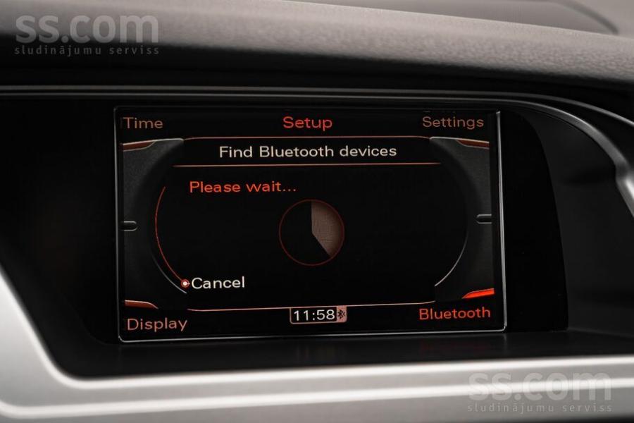 Black Audi A4 2010 in Riga, with an engine capacity of 3.00 L and mileage of 379 thousand km for 6950 €, photo 25 on AUTOMOTO.COM.LV