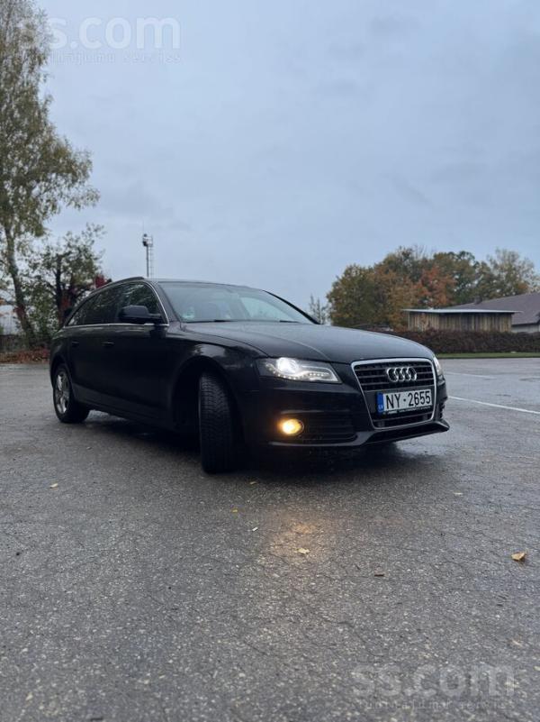 Melns Audi A4 2010 Ogre, ar dzinēja tilpumu 2.00 L un nobraukumu 248 tūkst. km par 4800 €, foto 4 vietnē AUTOMOTO.COM.LV