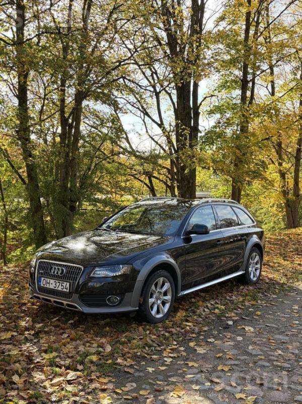 Melns Audi A4 2010 Saldus, ar dzinēja tilpumu 3.00 L un nobraukumu 337 tūkst. km par 6999 €, foto 1 vietnē AUTOMOTO.COM.LV
