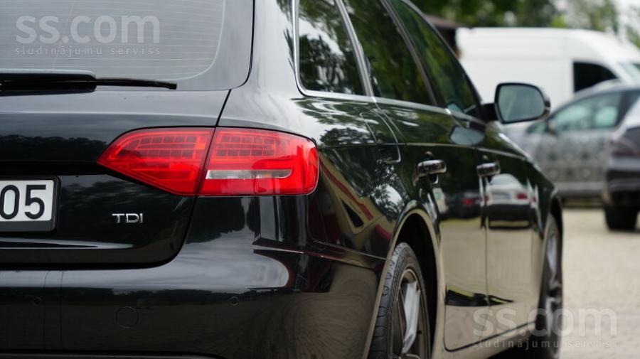 Black Audi A4 2011 in Riga, with an engine capacity of 2.00 L and mileage of 0 thousand km for 5999 €, photo 6 on AUTOMOTO.COM.LV