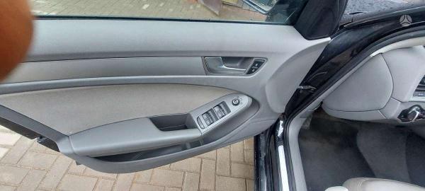 Black Audi A4 2011 in Klaipeda, with an engine capacity of 1.80 L and mileage of 400 thousand km for 4300 €, photo 11 on AUTOMOTO.COM.LV