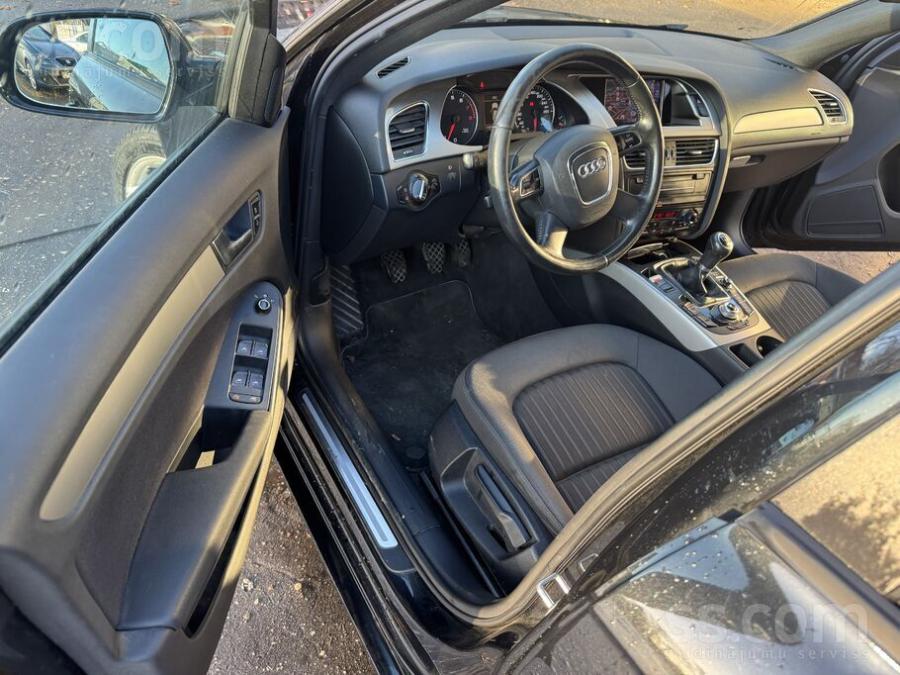 Black Audi A4 2011 in Riga, with an engine capacity of 2.00 L and mileage of 215 thousand km for 8250 €, photo 22 on AUTOMOTO.COM.LV