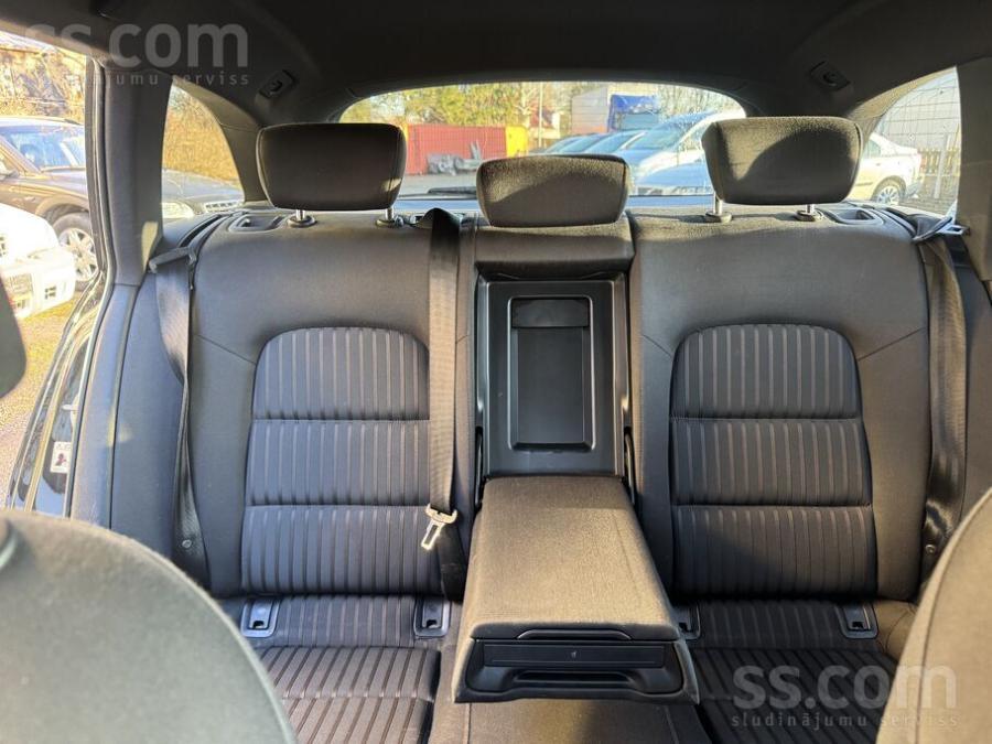 Black Audi A4 2011 in Riga, with an engine capacity of 2.00 L and mileage of 215 thousand km for 8250 €, photo 23 on AUTOMOTO.COM.LV