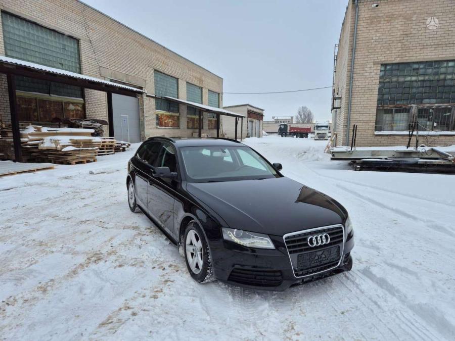 Melns Audi A4 2011 Panevēža, ar dzinēja tilpumu 2.00 L un nobraukumu 224 tūkst. km par 5299 €, foto 1 vietnē AUTOMOTO.COM.LV