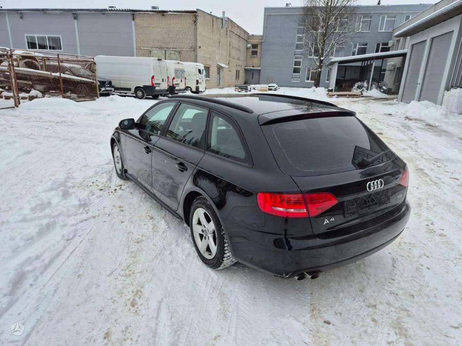 Melns Audi A4 2011 Panevēža, ar dzinēja tilpumu 2.00 L un nobraukumu 224 tūkst. km par 5299 €, foto 4 vietnē AUTOMOTO.COM.LV