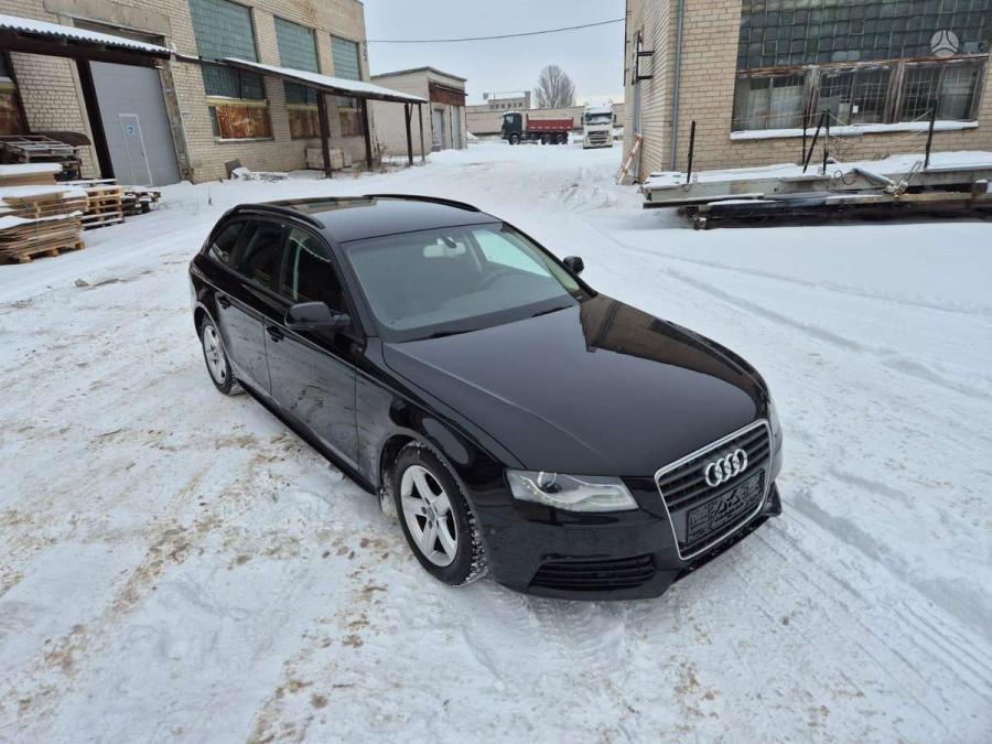 Melns Audi A4 2011 Panevēža, ar dzinēja tilpumu 2.00 L un nobraukumu 224 tūkst. km par 5299 €, foto 8 vietnē AUTOMOTO.COM.LV