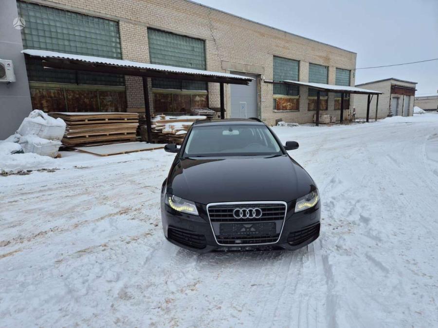 Melns Audi A4 2011 Panevēža, ar dzinēja tilpumu 2.00 L un nobraukumu 224 tūkst. km par 5299 €, foto 13 vietnē AUTOMOTO.COM.LV