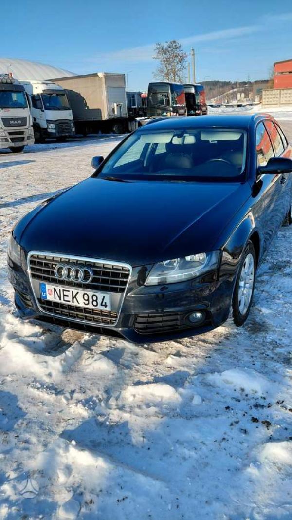 Black Audi A4 2011 in Kaunas, with an engine capacity of 1.97 L and mileage of 273 thousand km for 6200 €, photo 1 on AUTOMOTO.COM.LV