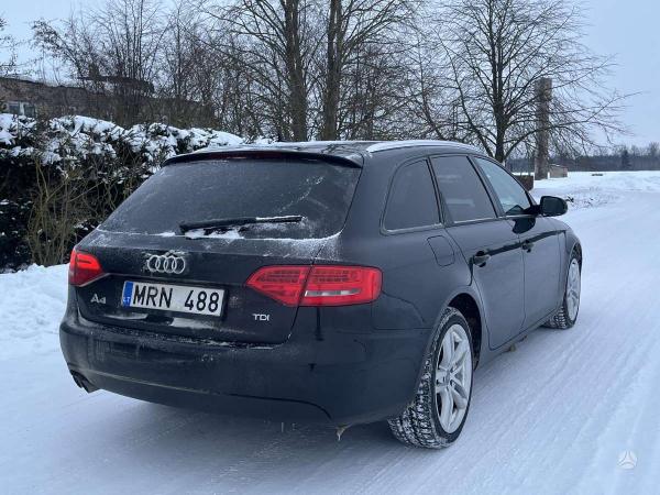 Black Audi A4 2011 in Siauliai, with an engine capacity of 1.97 L and mileage of 255 thousand km for 5400 €, photo 5 on AUTOMOTO.COM.LV