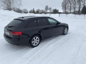 Melns Audi A4 2011 Pasvalys, ar dzinēja tilpumu 1.97 L un nobraukumu 287 tūkst. km par 5200 €, foto 4 vietnē AUTOMOTO.COM.LV