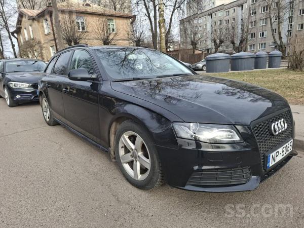 Melns Audi A4 2011 Rīga, ar dzinēja tilpumu 2.00 L un nobraukumu 207 tūkst. km par 6200 €, foto 1 vietnē AUTOMOTO.COM.LV