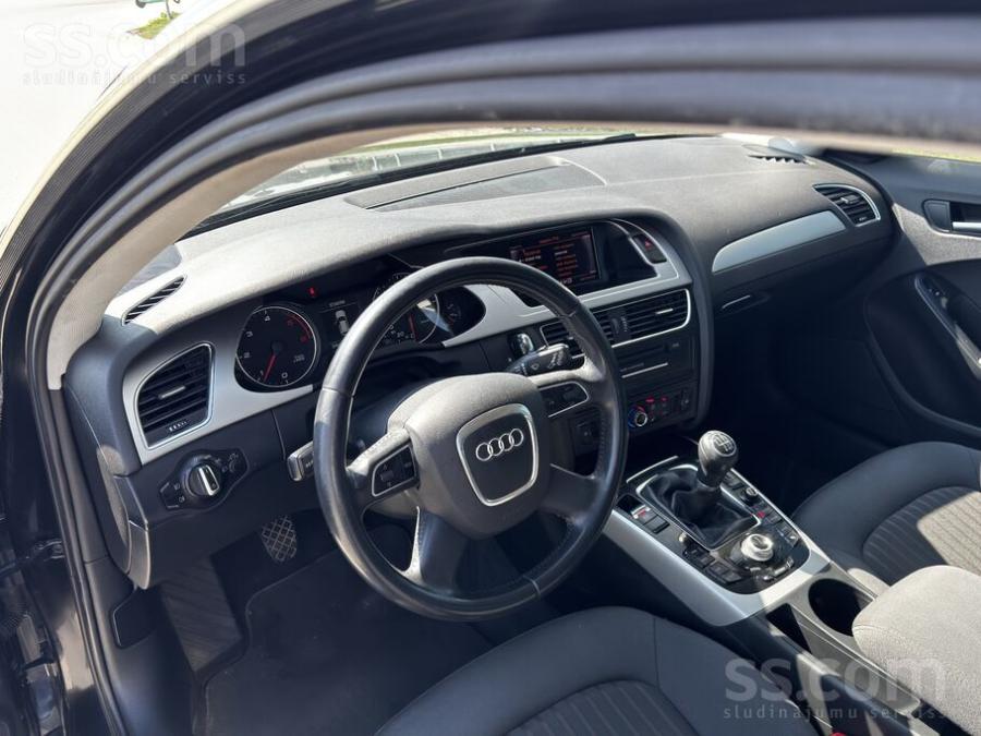 Melns Audi A4 2011 Rēzekne, ar dzinēja tilpumu 2.00 L un nobraukumu 311 tūkst. km par 6300 €, foto 10 vietnē AUTOMOTO.COM.LV