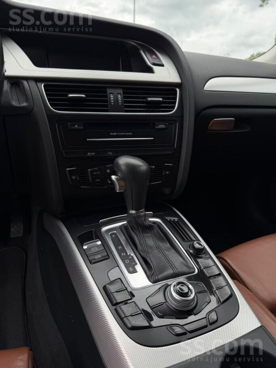 Black Audi A4 2011 in Bauska, with an engine capacity of 3.00 L and mileage of 228 thousand km for 7999 €, photo 21 on AUTOMOTO.COM.LV