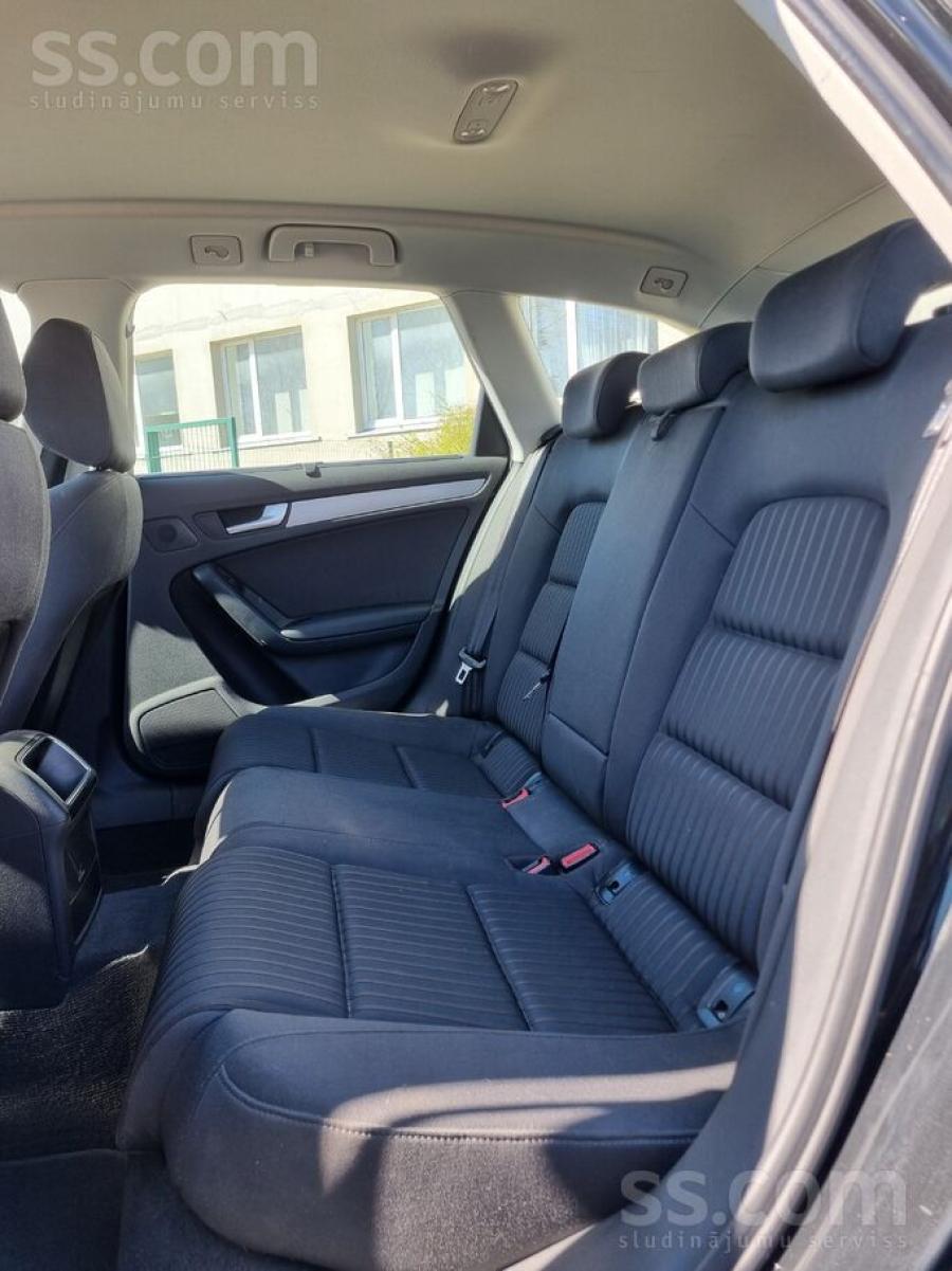 Melns Audi A4 2011 Liepāja, ar dzinēja tilpumu 2.00 L un nobraukumu 400 tūkst. km par 4100 €, foto 10 vietnē AUTOMOTO.COM.LV