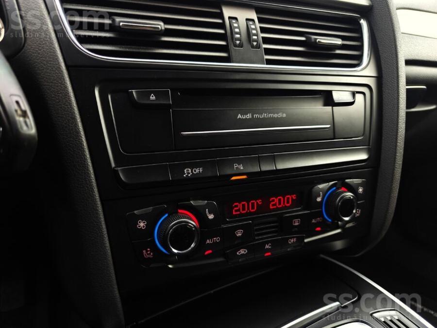 Black Audi A4 2011 in Riga, with an engine capacity of 2.00 L and mileage of 238 thousand km for 8900 €, photo 15 on AUTOMOTO.COM.LV