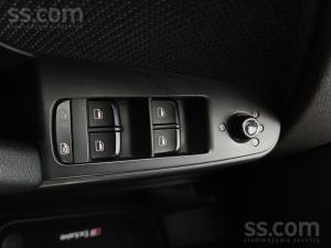 Black Audi A4 2011 in Riga, with an engine capacity of 2.00 L and mileage of 238 thousand km for 8900 €, photo 18 on AUTOMOTO.COM.LV